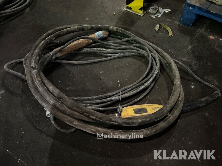 Prodaje se Wacker Neuson IREN45/042/5 vibrator za beton na aukciji