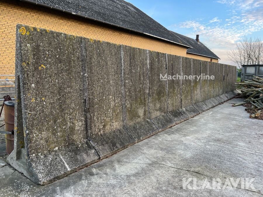 Prodaje se Silo Beton elementer 15 styk betonsku mešalicu na aukciji