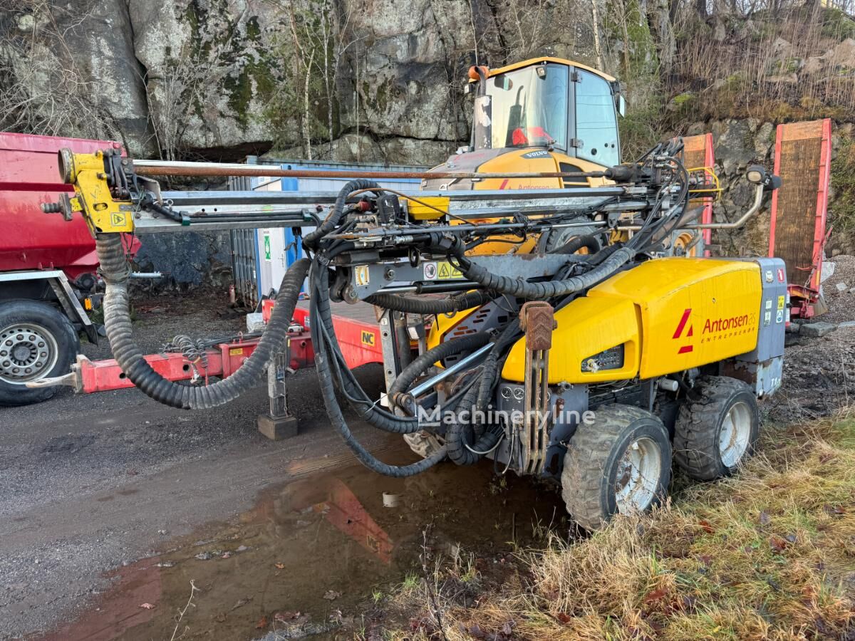 Prodaje se Atlas Copco Flexiroc T15R-01BORERIGG bušaće postrojenje na aukciji