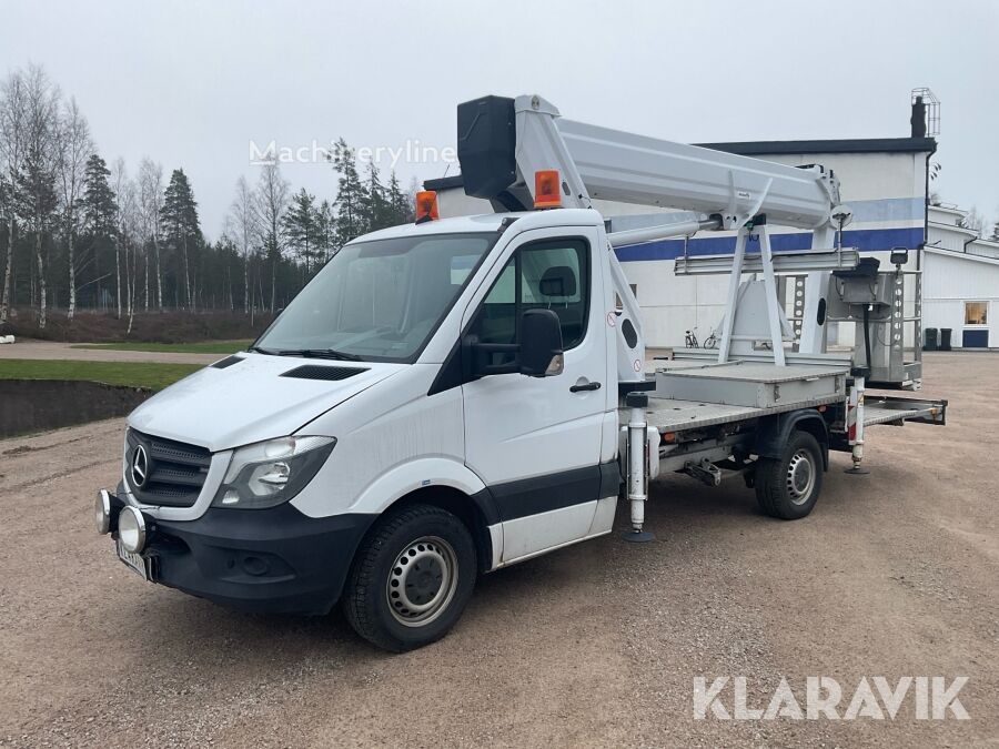 Prodaje se Mercedes-Benz Sprinter auto dizalicu s korpom na aukciji