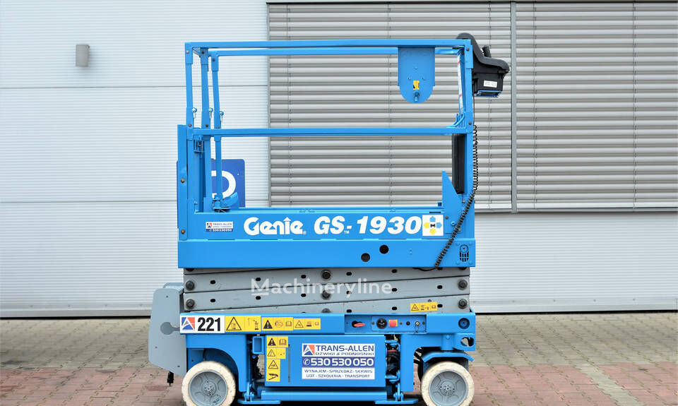 Genie GS 1930 (221) podest ruchomy nożycowy makazasta platforma