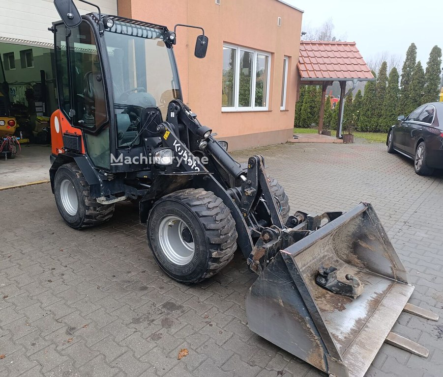 Kubota RT280 teleskopski prednji utovarivač