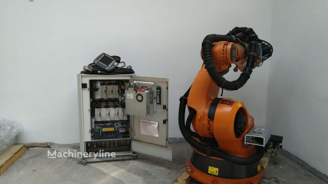 KUKA KR210 KRC2 200 SERIES 2004 MODEL industrijski robot