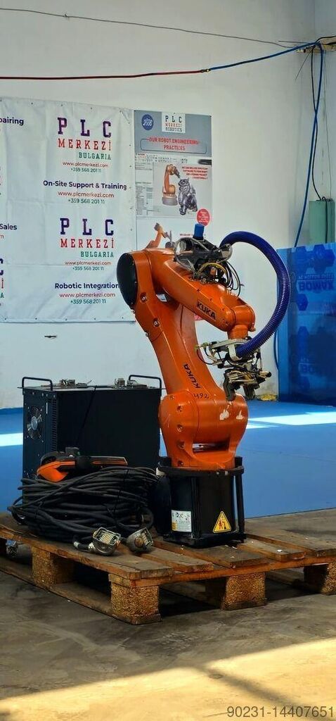 KUKA KR10 R1100 SIXX industrijski robot