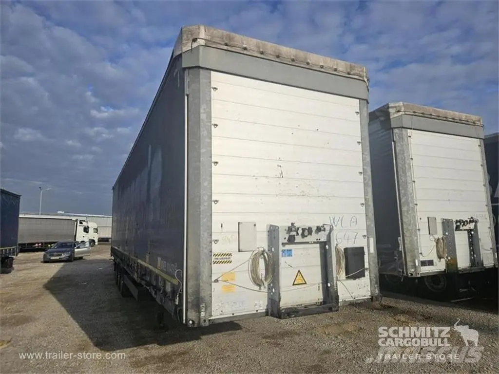 Schmitz Cargobull Curtainsider Mega
