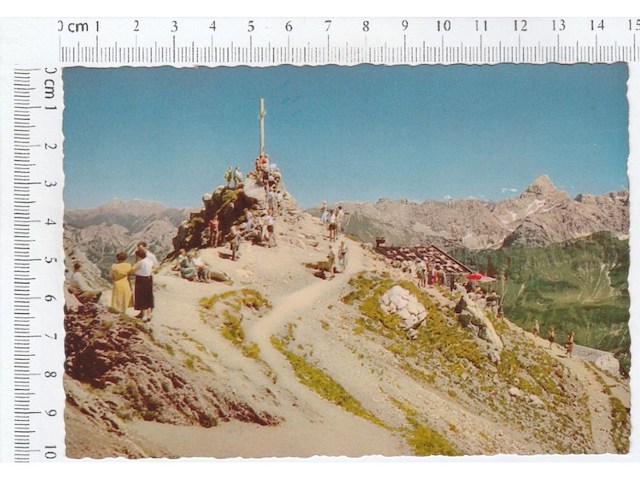 Nebelhorngipfel mit Zugspitze und Hochvogel