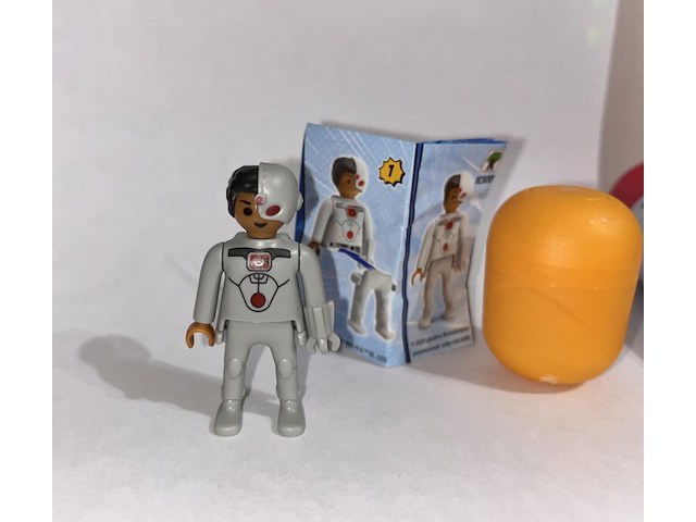 Kinder jaje figurica Playmobil - Cyborg (Sajborg)
