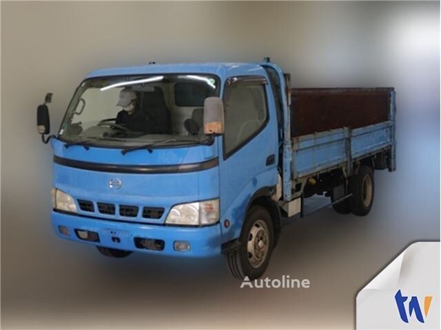 Hino DUTRO kamion s ravnom platformom < 3.5t