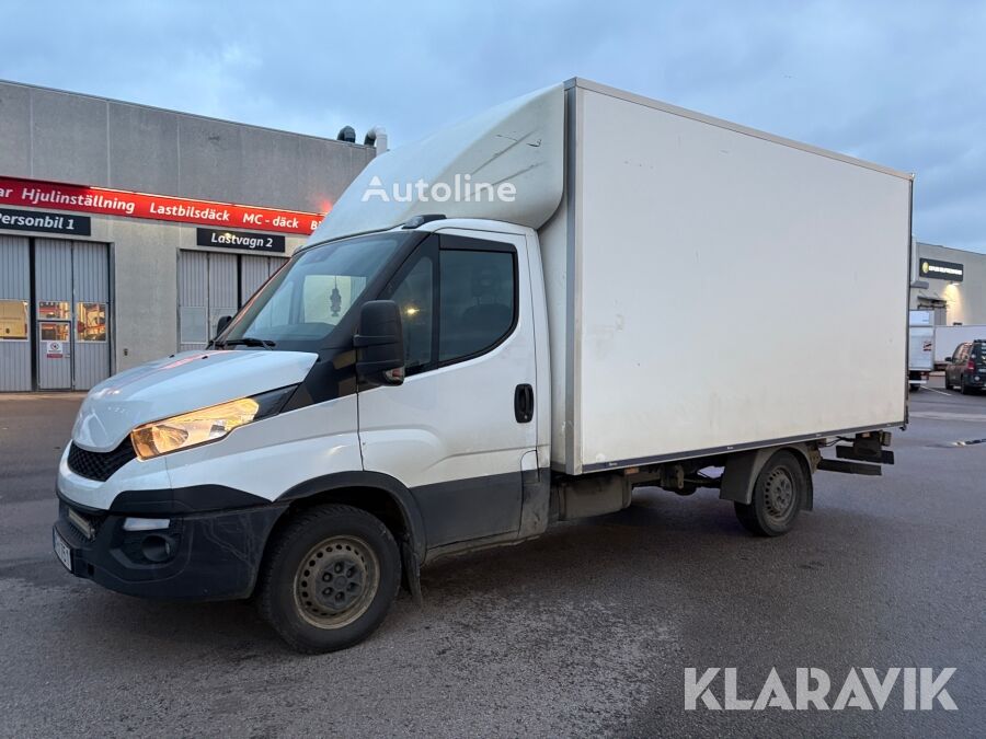 Prodaje se IVECO Daily 35S13 kamion s ravnom platformom < 3.5t na aukciji