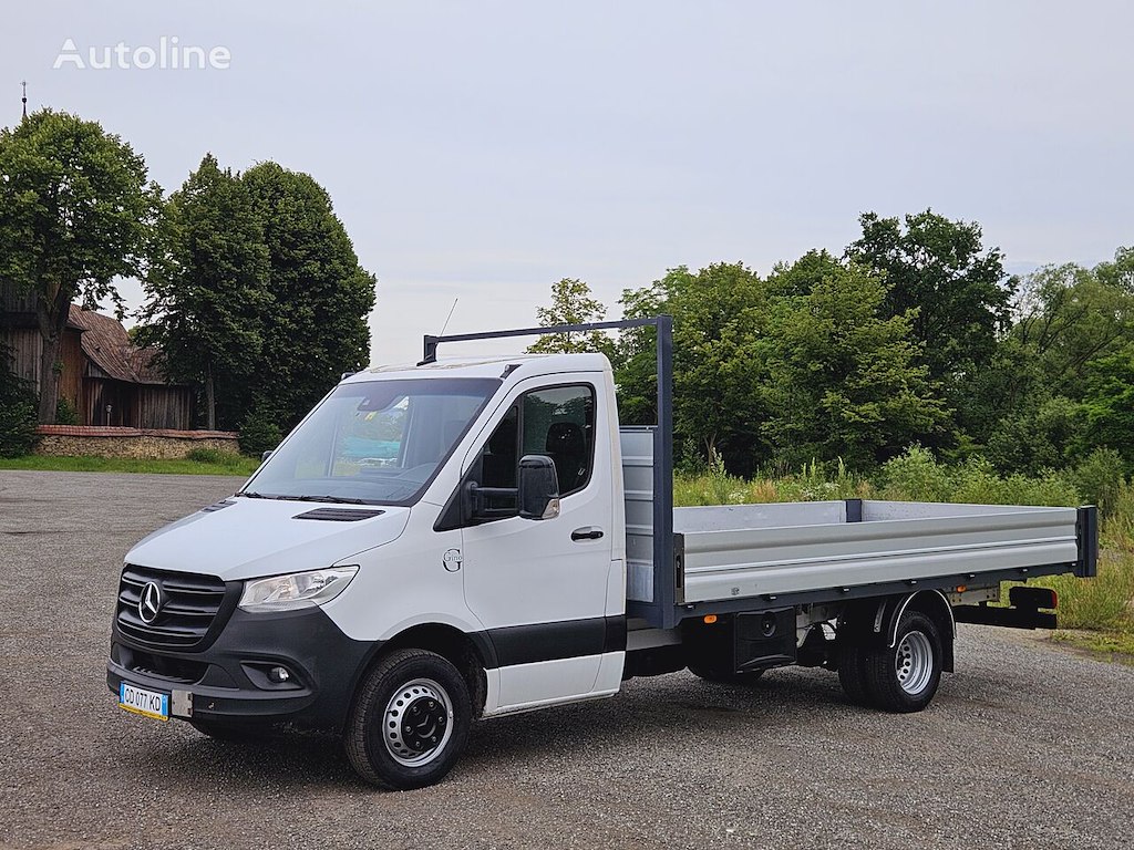 Mercedes-Benz Sprinter 519 CDI kamion s ravnom platformom < 3.5t