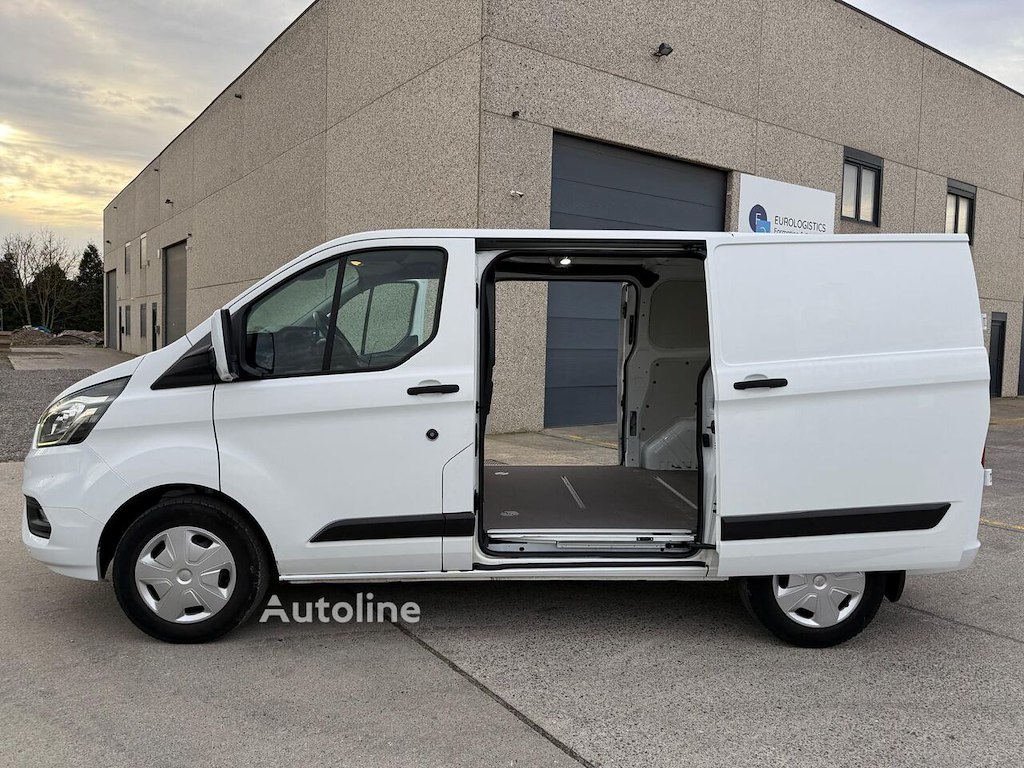 Ford Transit Custom minibus furgon