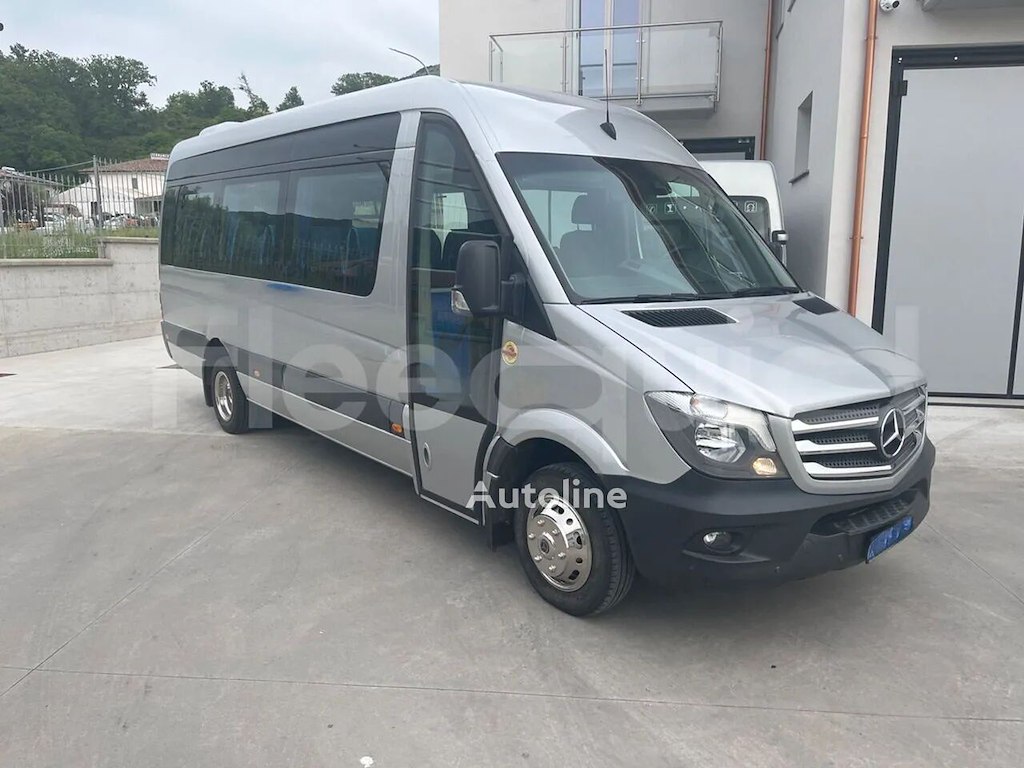 Mercedes-Benz Sprinter putnički minibus
