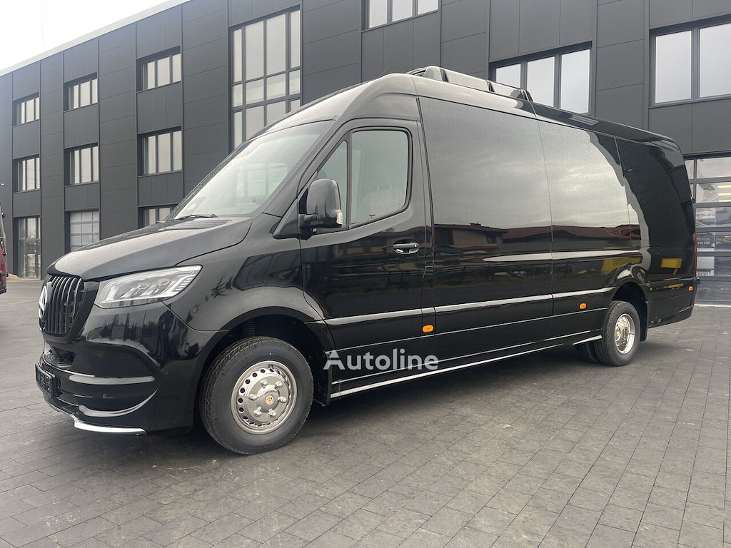 Novi Mercedes-Benz Sprinter putnički minibus
