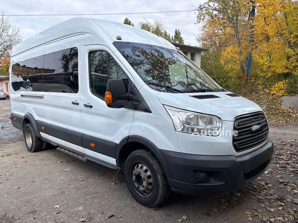 Ford Transit putnički minibus