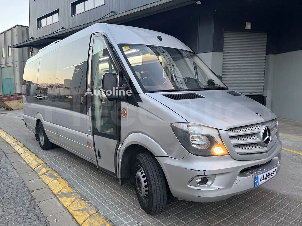 Mercedes-Benz Sprinter putnički minibus