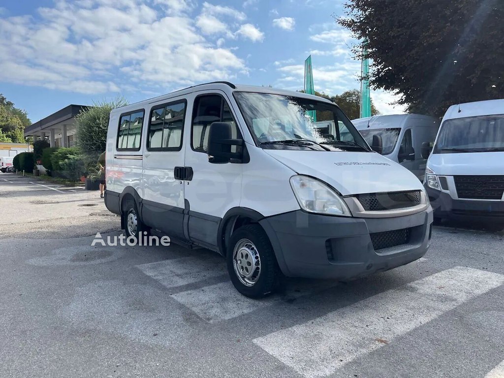IVECO Daily putnički minibus