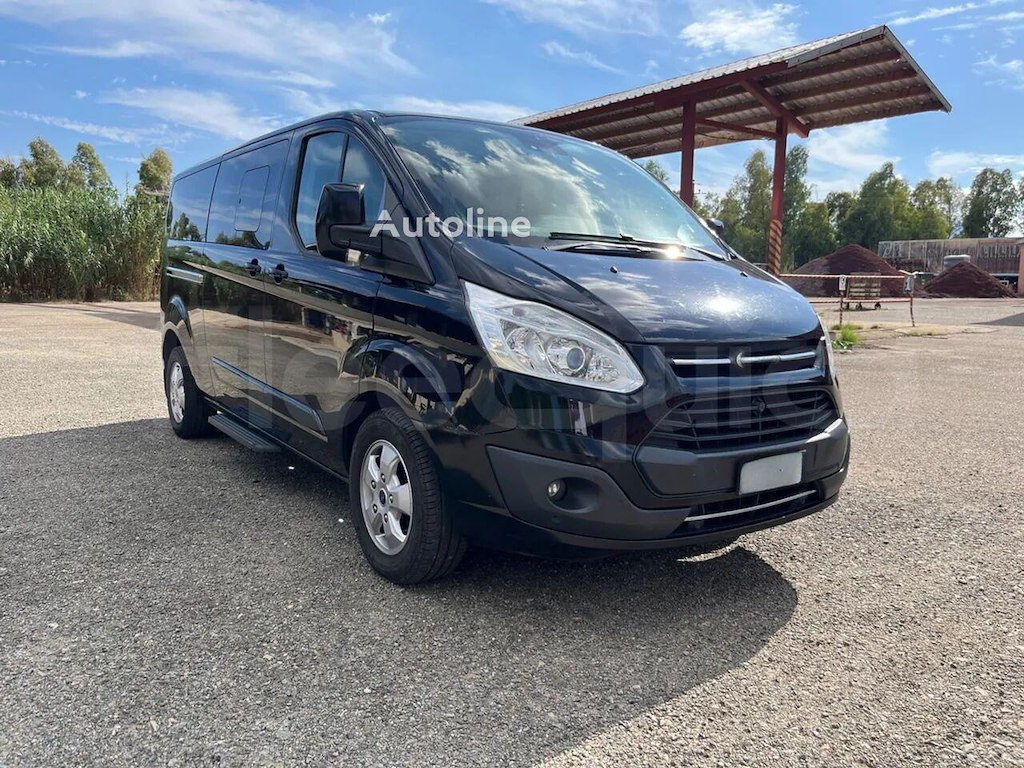 Ford Tourneo Custom putnički minibus