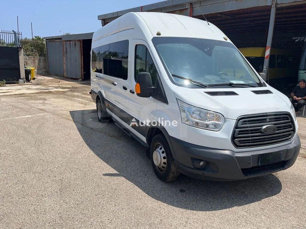 Ford Transit putnički minibus