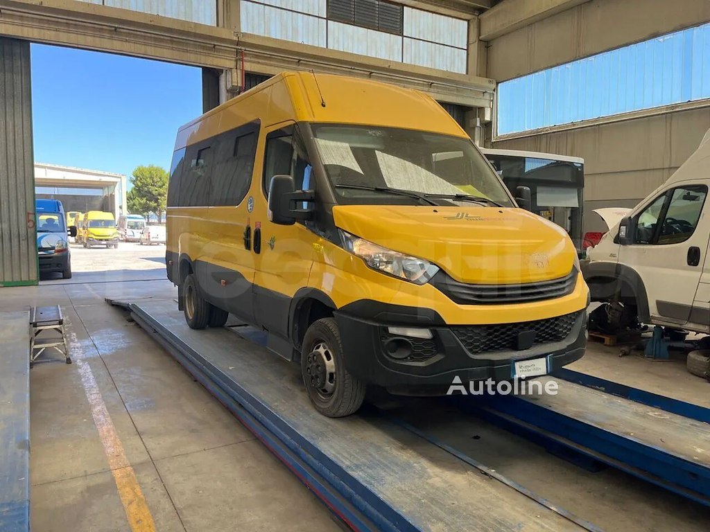 IVECO Daily putnički minibus