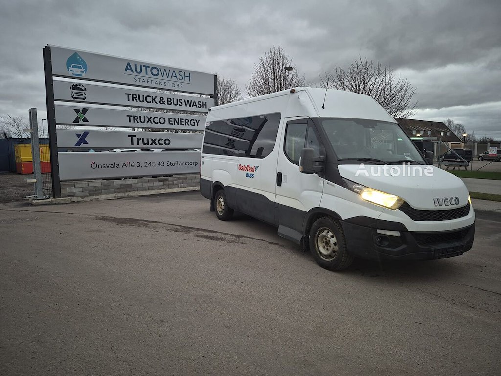 IVECO Forveda putnički minibus