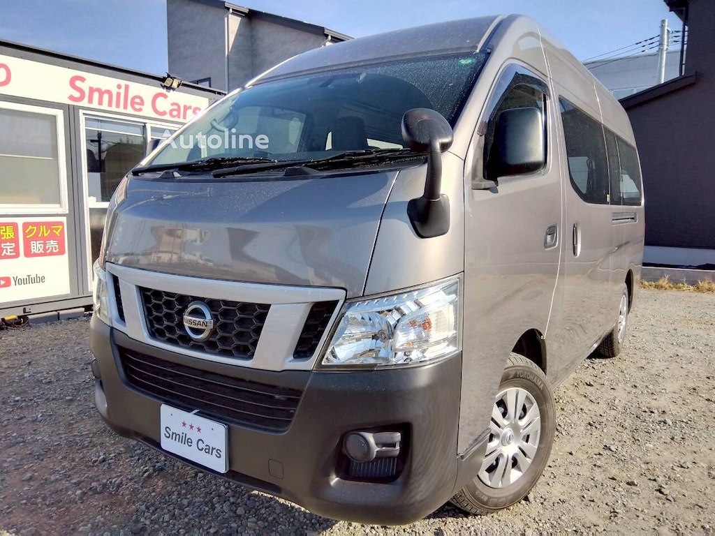 Nissan NV350 kombi minibus