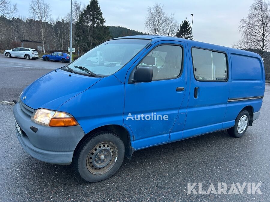 Prodaje se Toyota Hiace 2.4 TD kombi minibus na aukciji