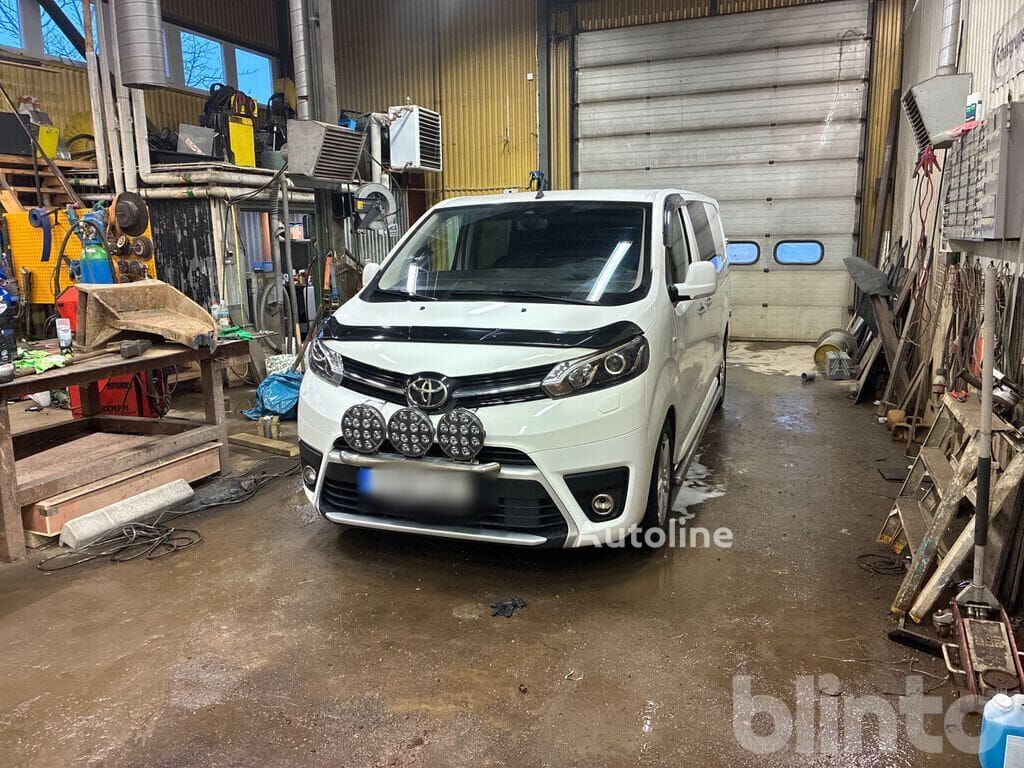 Prodaje se Toyota PROACE kombi minibus na aukciji