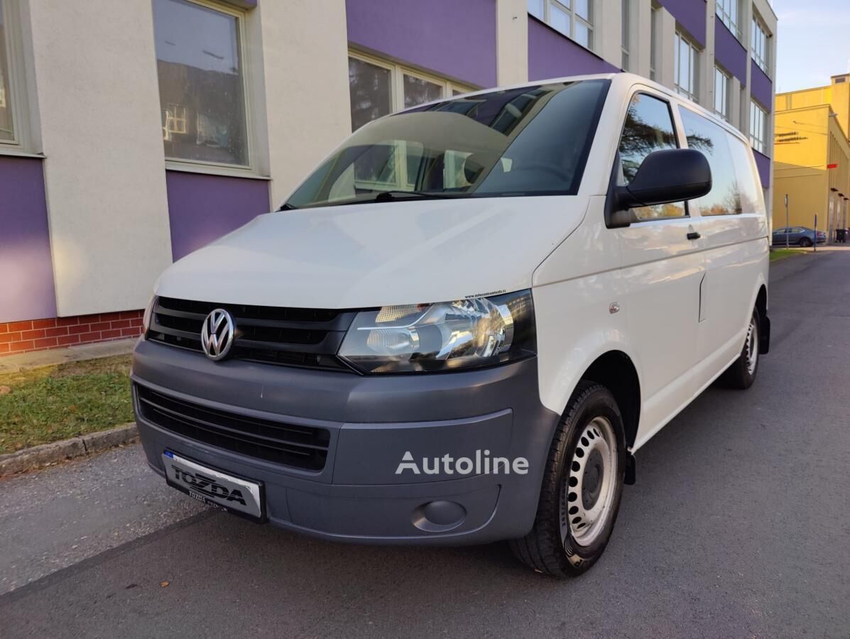 Volkswagen Transporter 2,0 TDi * + sada pneu kombi minibus