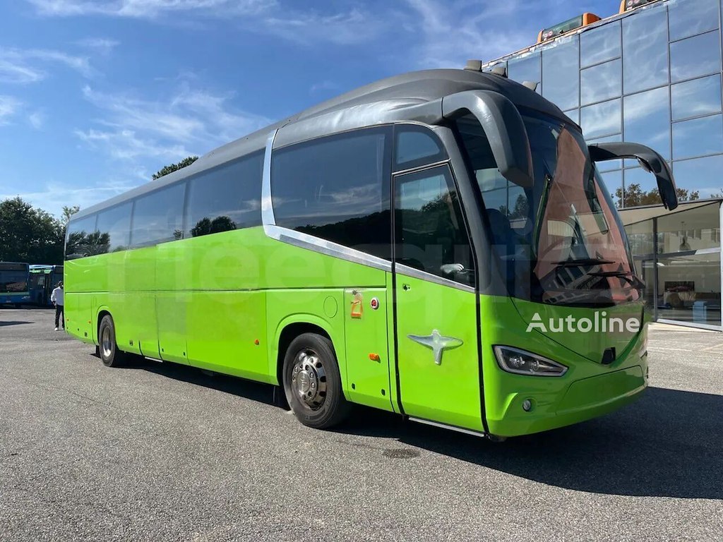 Irizar i6 turistički autobus