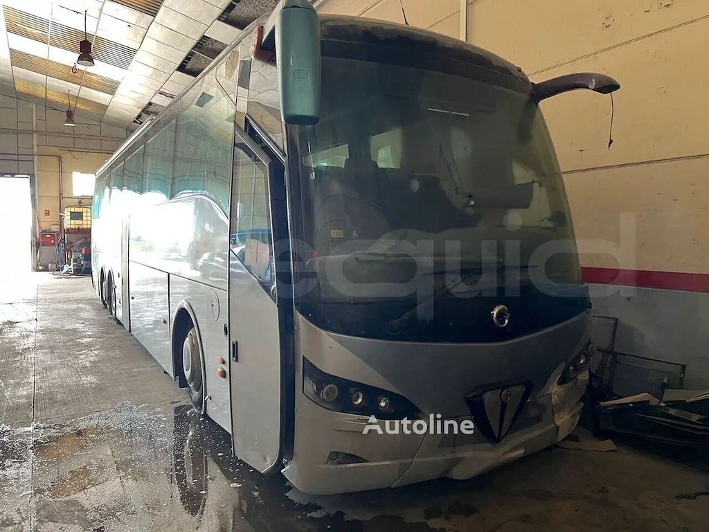 IVECO Noge-Touring turistički autobus