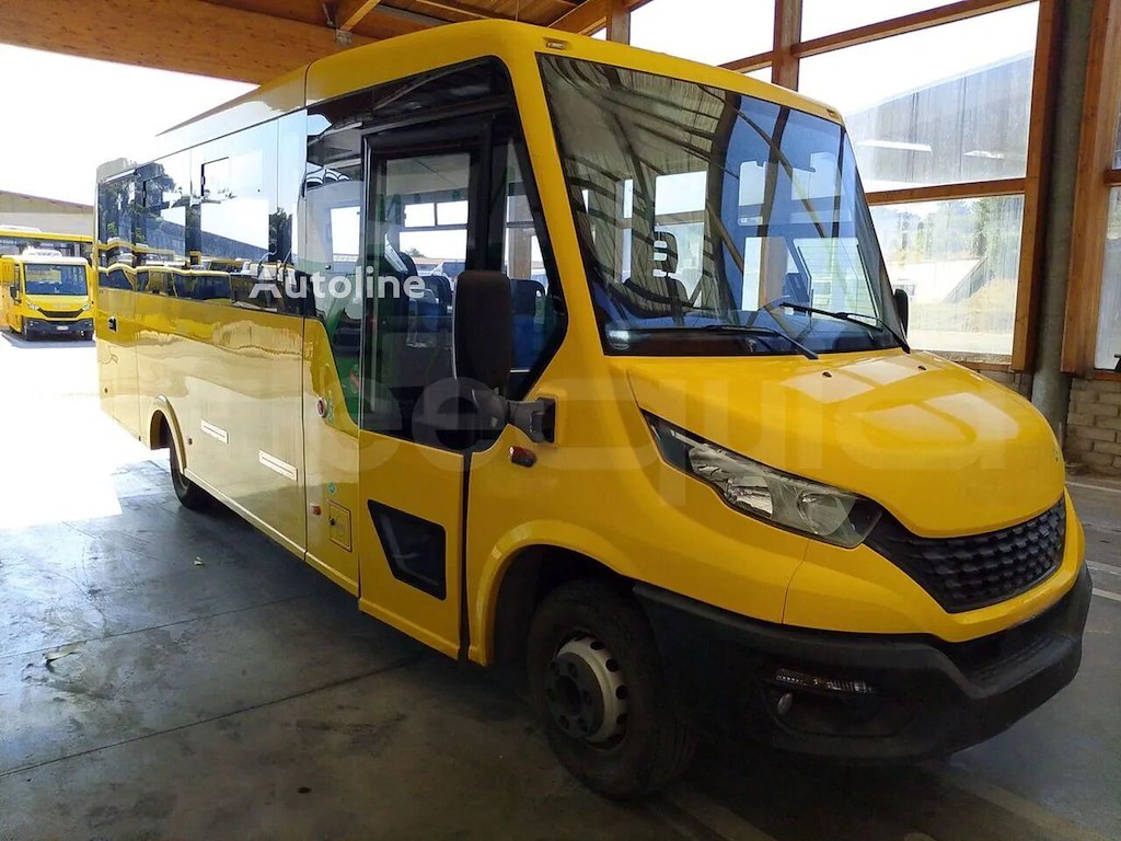 IVECO Indcar prigradski autobus