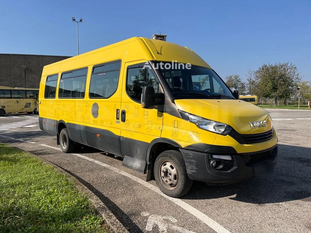 IVECO Daily školski autobus