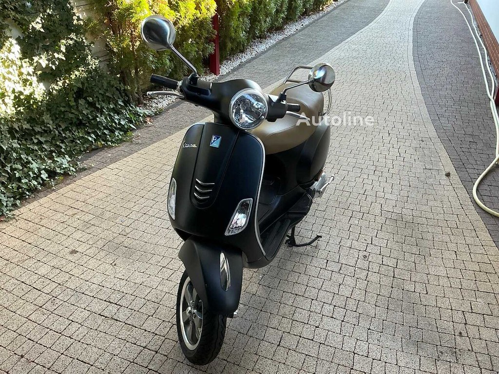 Prodaje se Piaggio Vespa skuter na aukciji