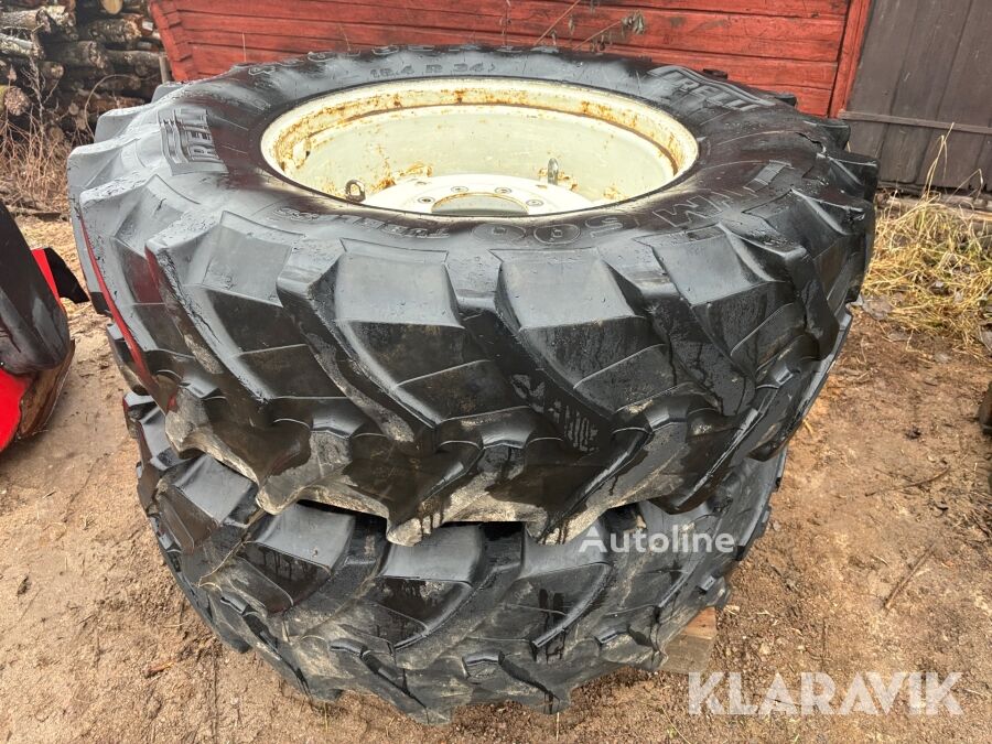 Prodaje se Pirelli 460/85R34 točak na aukciji
