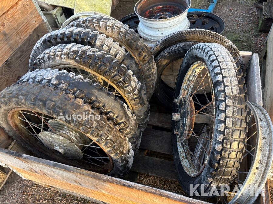 Prodaje se Diverse med fälg till veteran-mc točak na aukciji