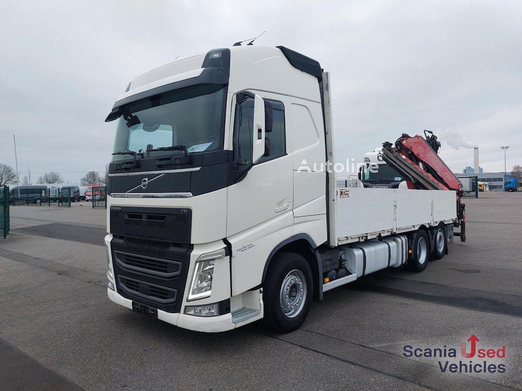 Volvo FH 540 Baustoff mit Heckran Fassi F215A.23 kamion s ravnom platformom