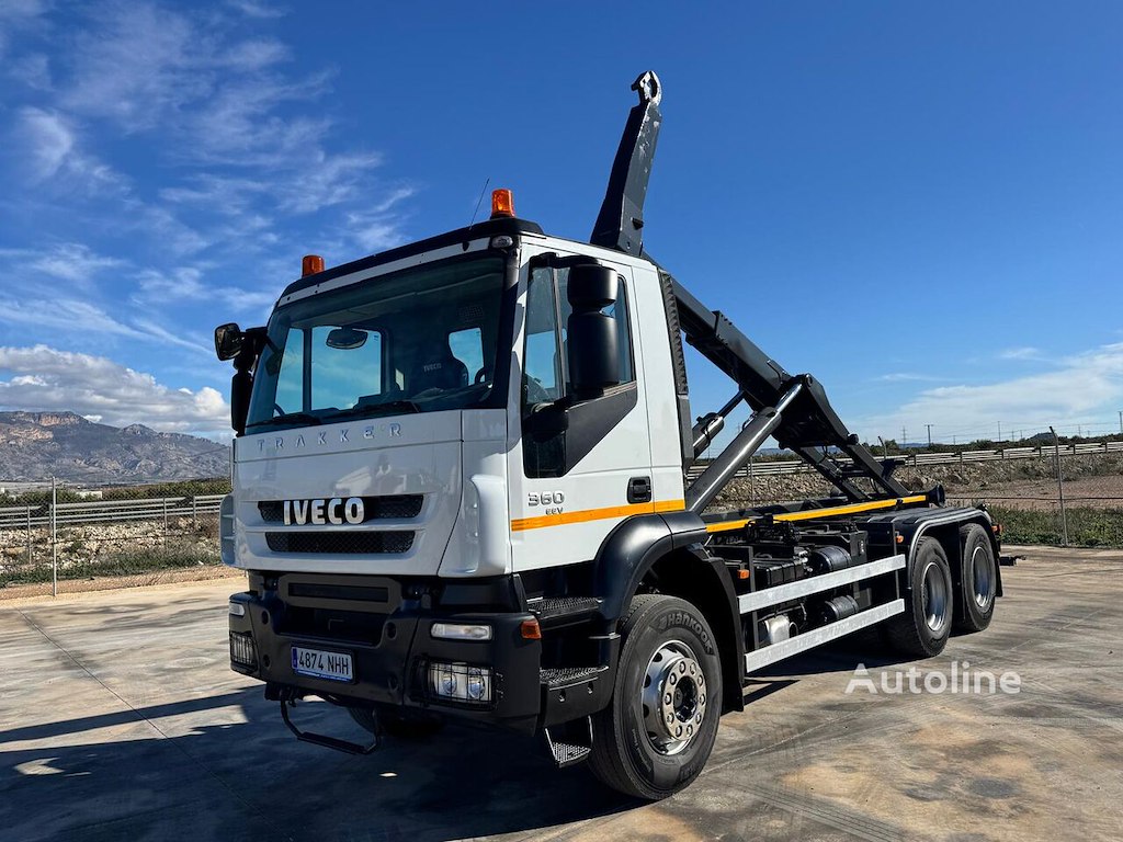 IVECO TRAKKER AD260T36 kamion rol kiper