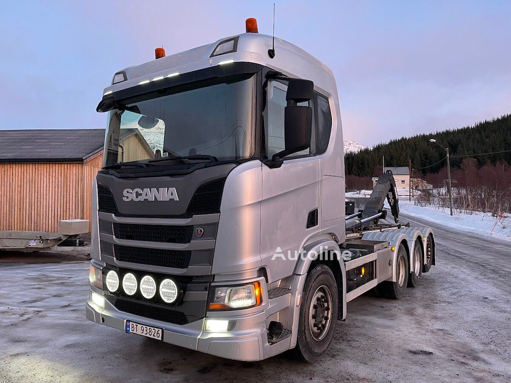 Prodaje se Scania R-serie 500 rol kiper sa kukom na aukciji
