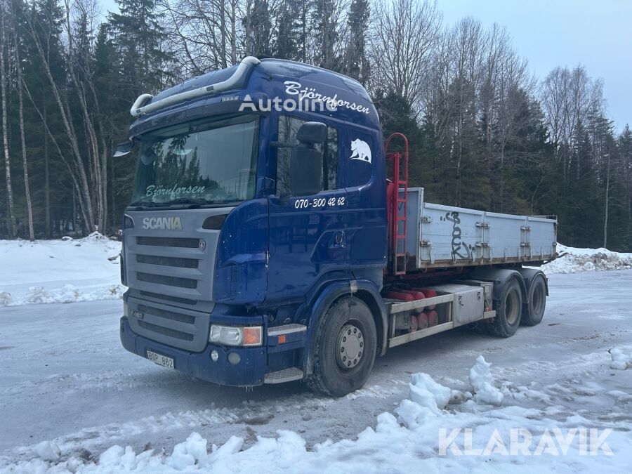Prodaje se Scania R480 6x4 rol kiper sa kukom na aukciji