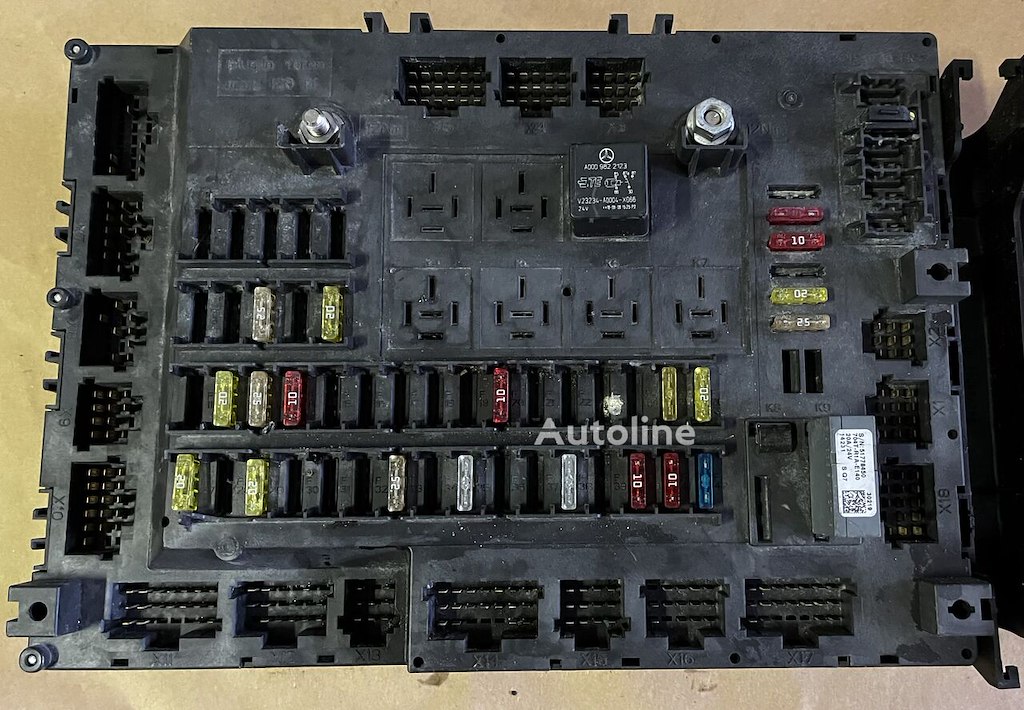Mercedes-Benz A0014463158 kutija s osiguračima za Mercedes-Benz ACTROS tegljača