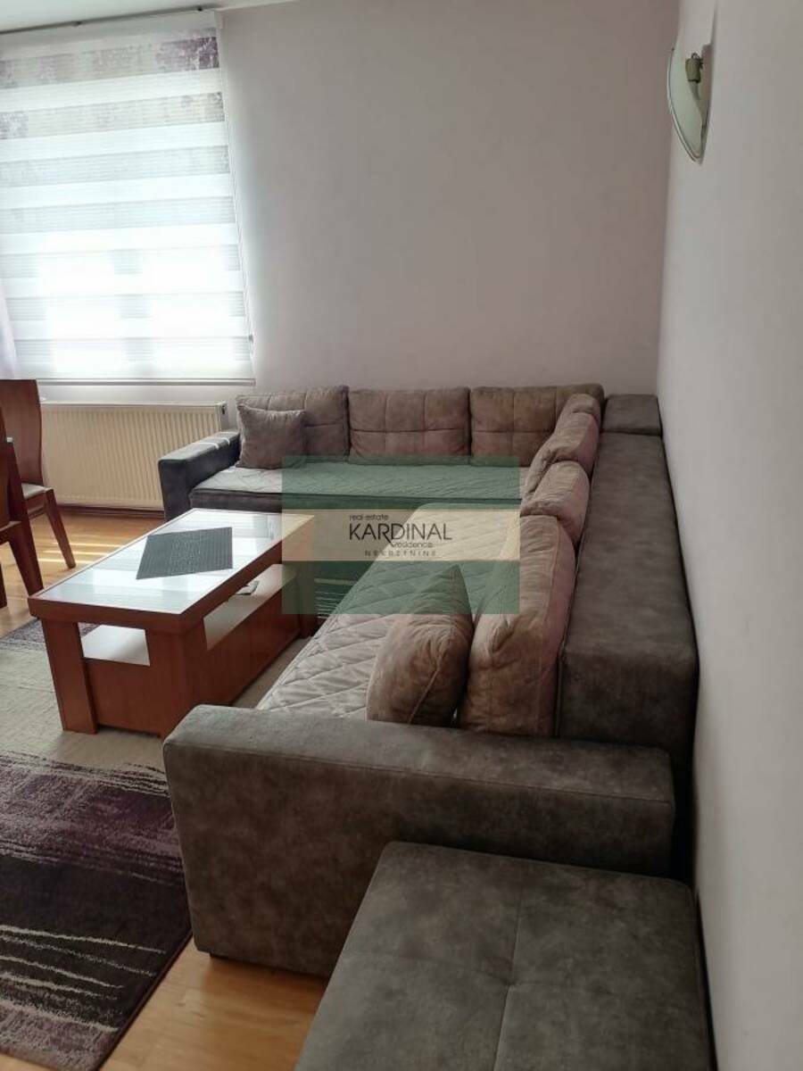 Izdaje se dvoiposoban stan u Jagodini – 70 m²