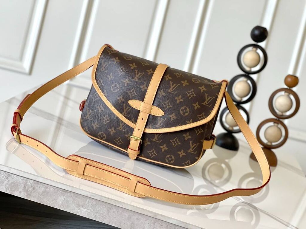 Torba za rame, Louis Vuitton, Materijal: Platno