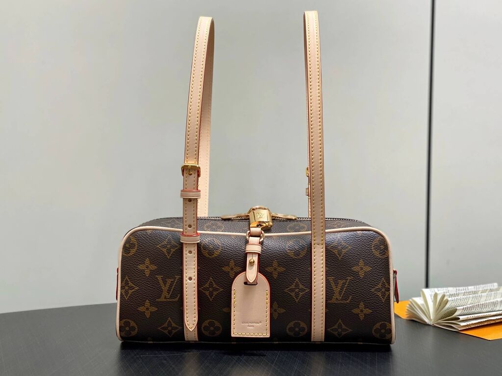 Torba za rame, Louis Vuitton, Materijal: Platno