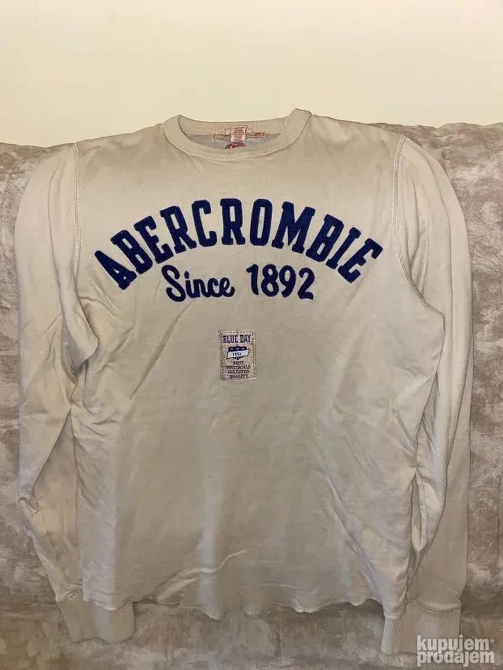 Original ABERCROMBIE &FITCH duks L U ponudi 2 komada 100% extra