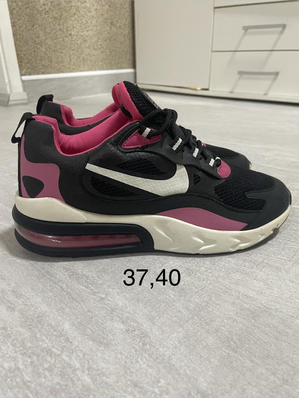 Nike Air Max 270 React patike - Veličina: 37,40 (oznaka na