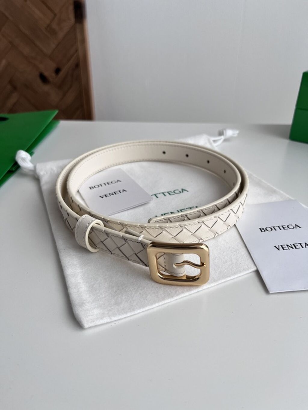 Bottega Veneta kožni kaiš – Intrecciato - Model: tanki ženski kaiš sa