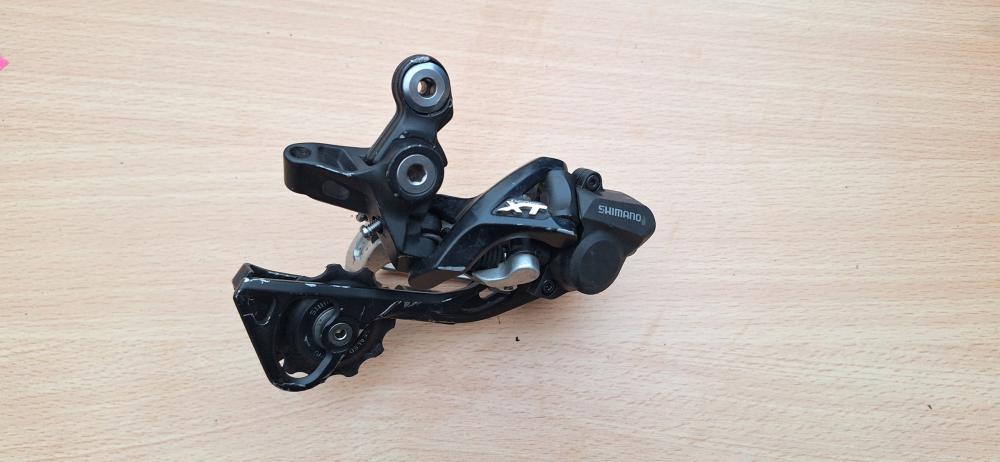 Zadnji menjač Shimano Deore XT RD-M786 br.4
