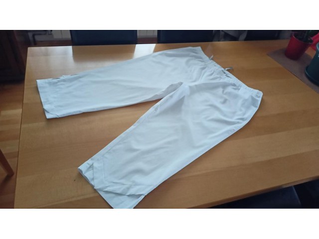nove tegljive tanje odlične pantalone vel.52/54