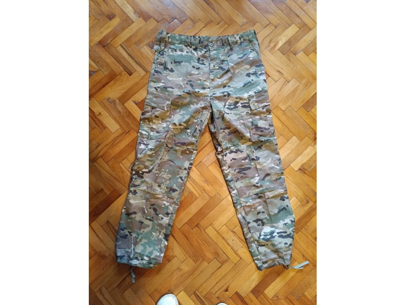 Vojne multicam pantalone