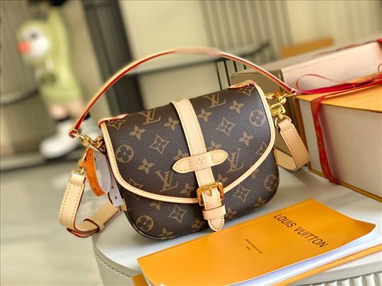 Louis Vuitton Saumur Monogram